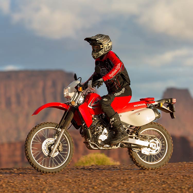 2019 XR650L OVERVIEW - Honda