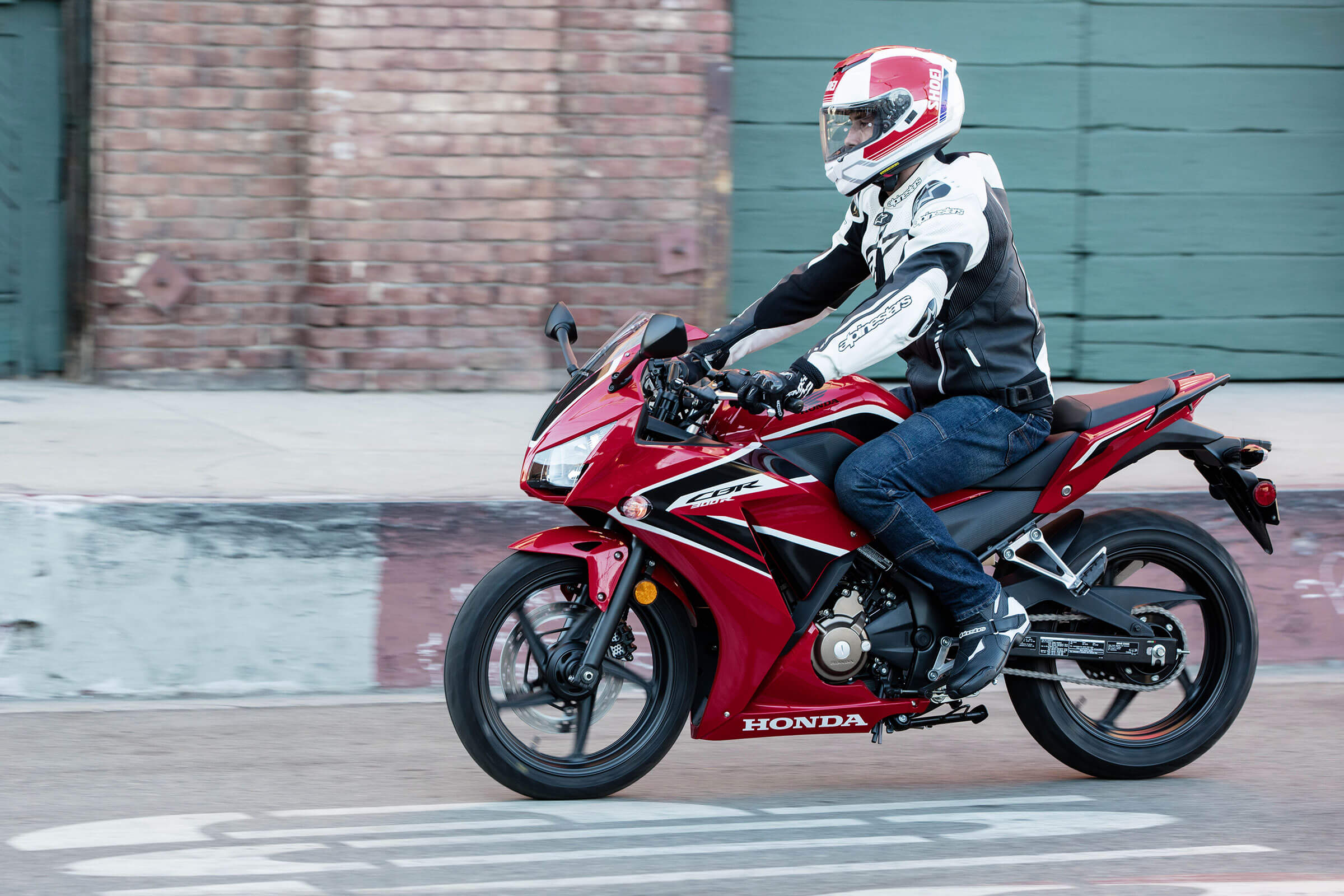CBR300R - 300cc Sport Motorcycle - Honda